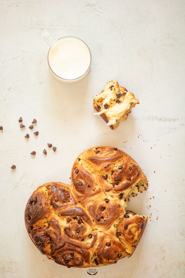 Chinois - Brioche fourrée crème pâtissière pépites chocolat